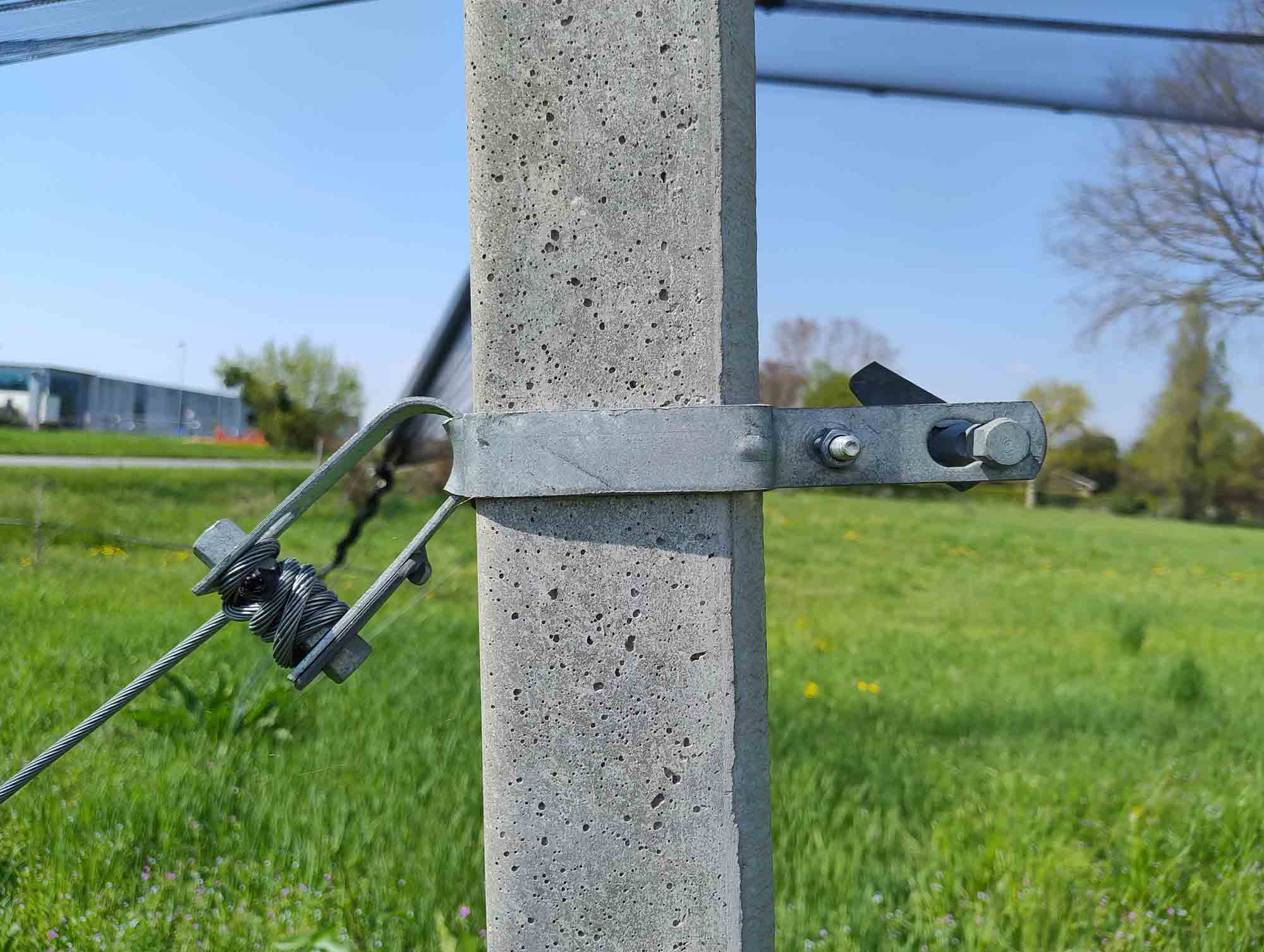 Reinforced hot-dip galvanized tensioning collar - Comavit